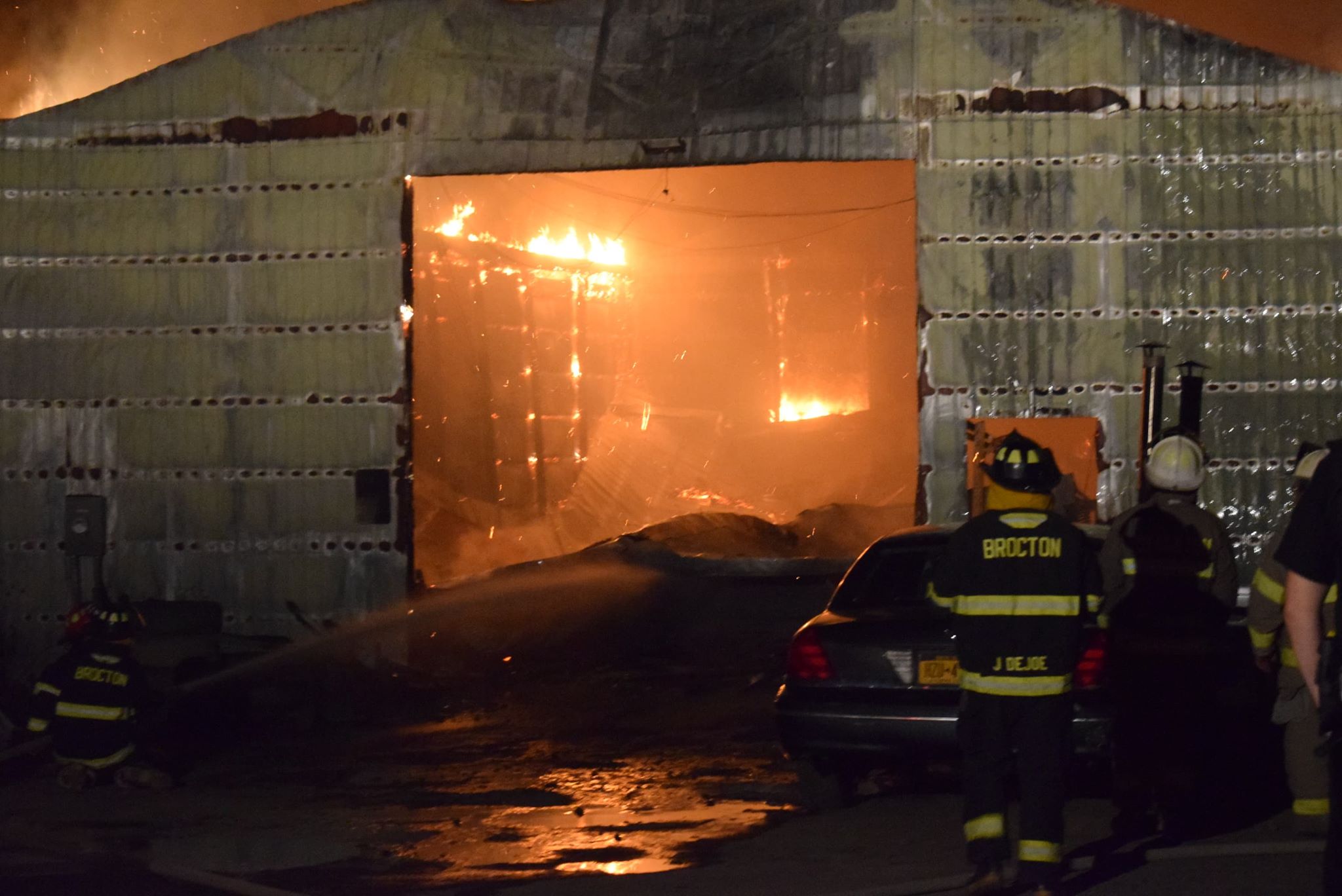Late-night garage fire keeps crews busy | News, Sports, Jobs - Observer ...
